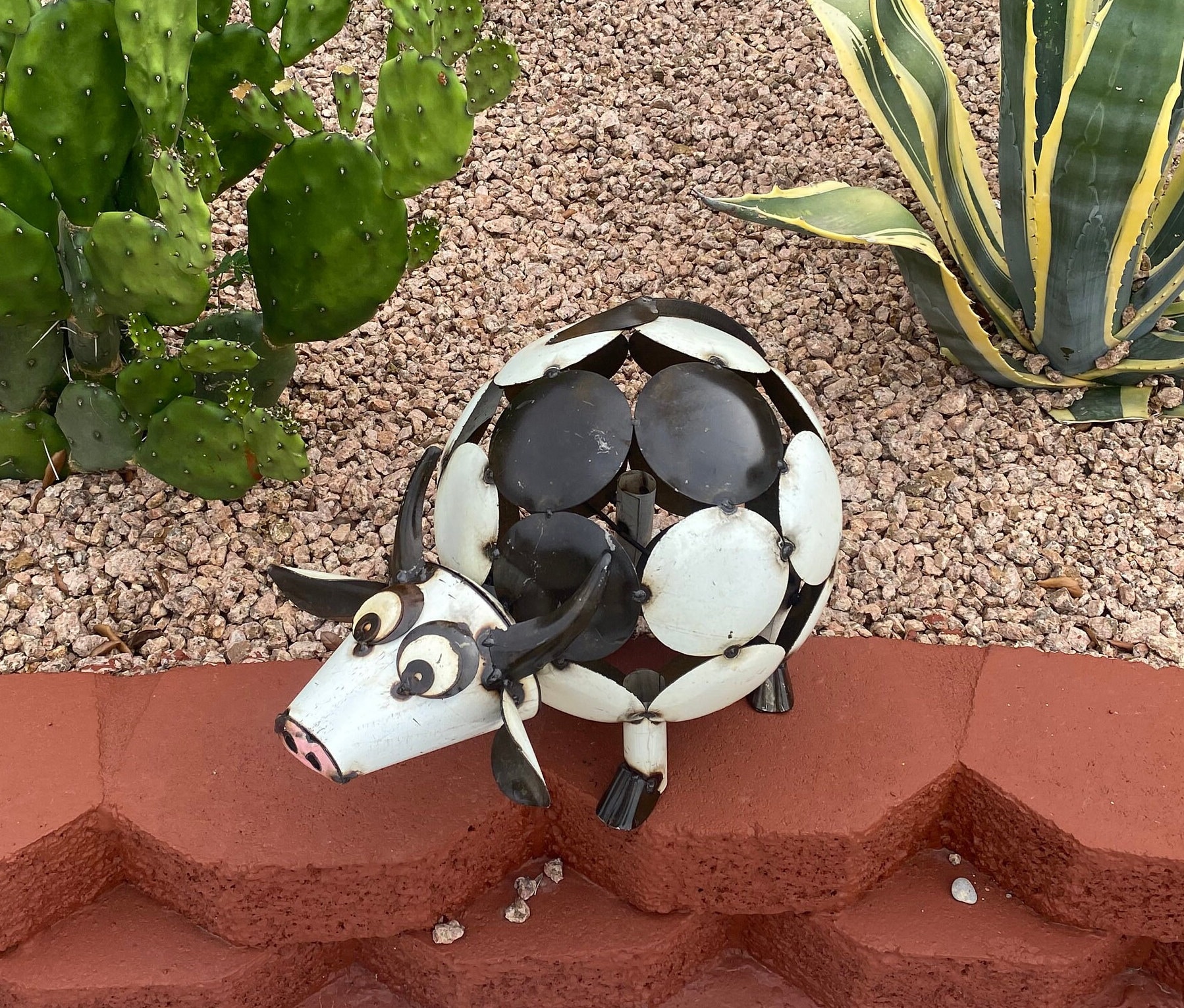 Handmade Metal Round Cow | Farmhouse Yard Art Garden Decor | Artisan ...