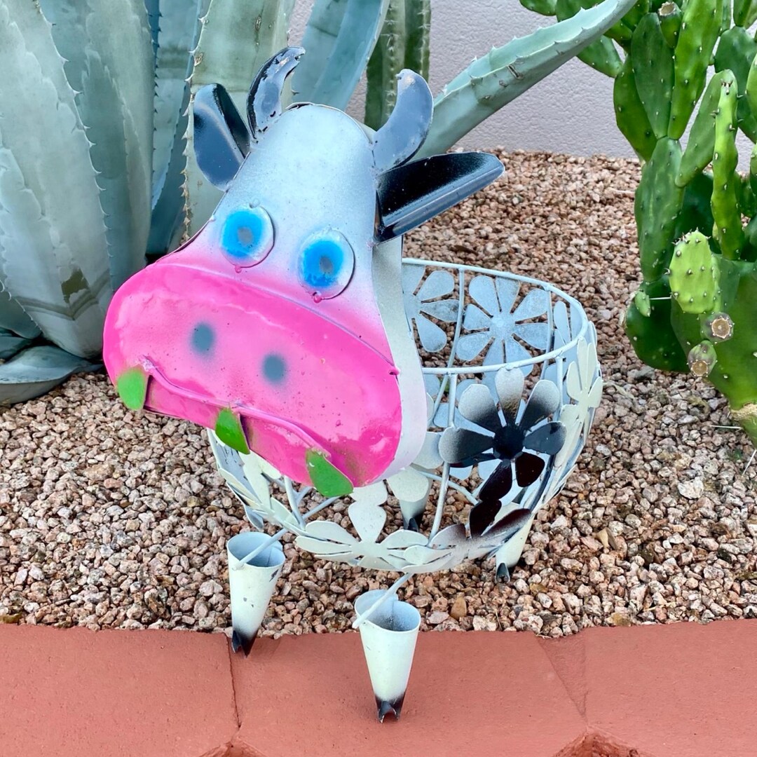 Lifesize Handmade Metal Flower Cow Planter | Farmhouse Yard Art Garden ...