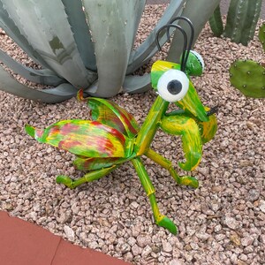 Handpainted Metal Praying Mantis Grasshopper | Yard Art Garden Decor ...