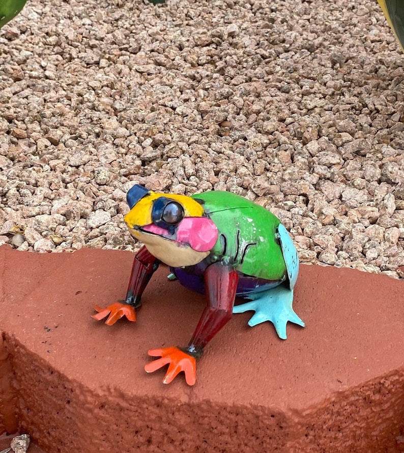 Handmade Metal Multicolor Frog | Yard Art Garden Decor | Artisan Made ...