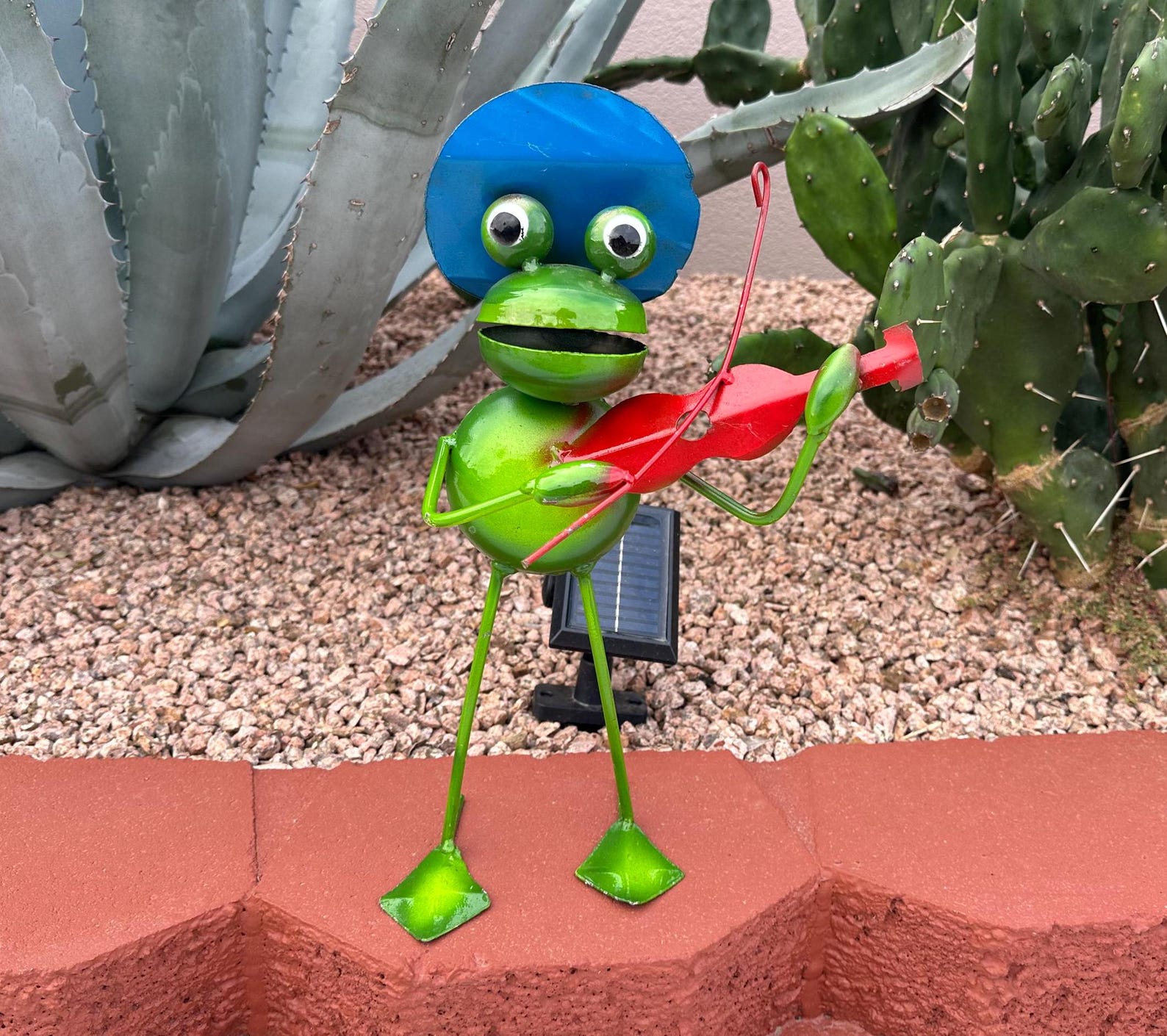 Handmade Metal Frog Playing Violin | Whimsical Mariachi Farmhouse Yard ...