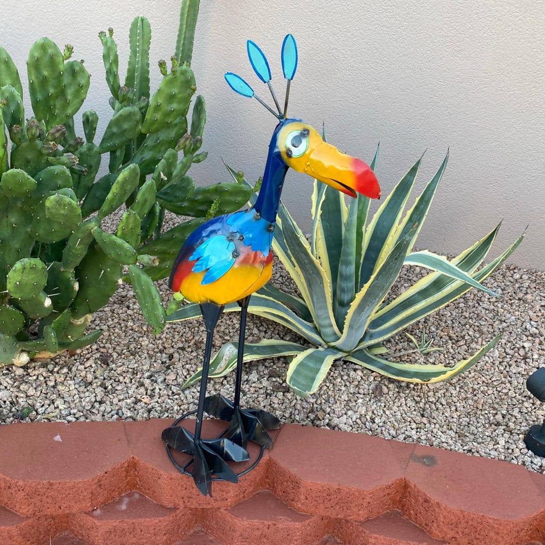 Lifesize Handmade Metal Kevin the Bird up Movie | Farmhouse Yard Art ...