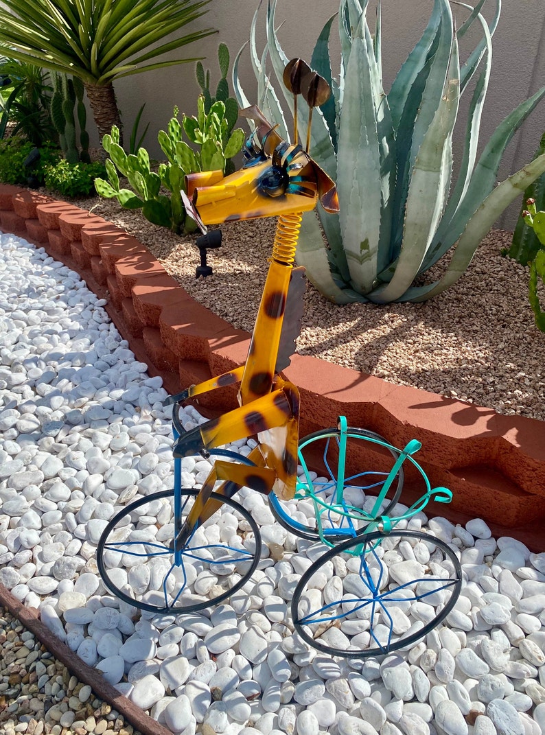 Handmade Metal Giraffe Tricycle Planter | Yard Art Garden Decor ...