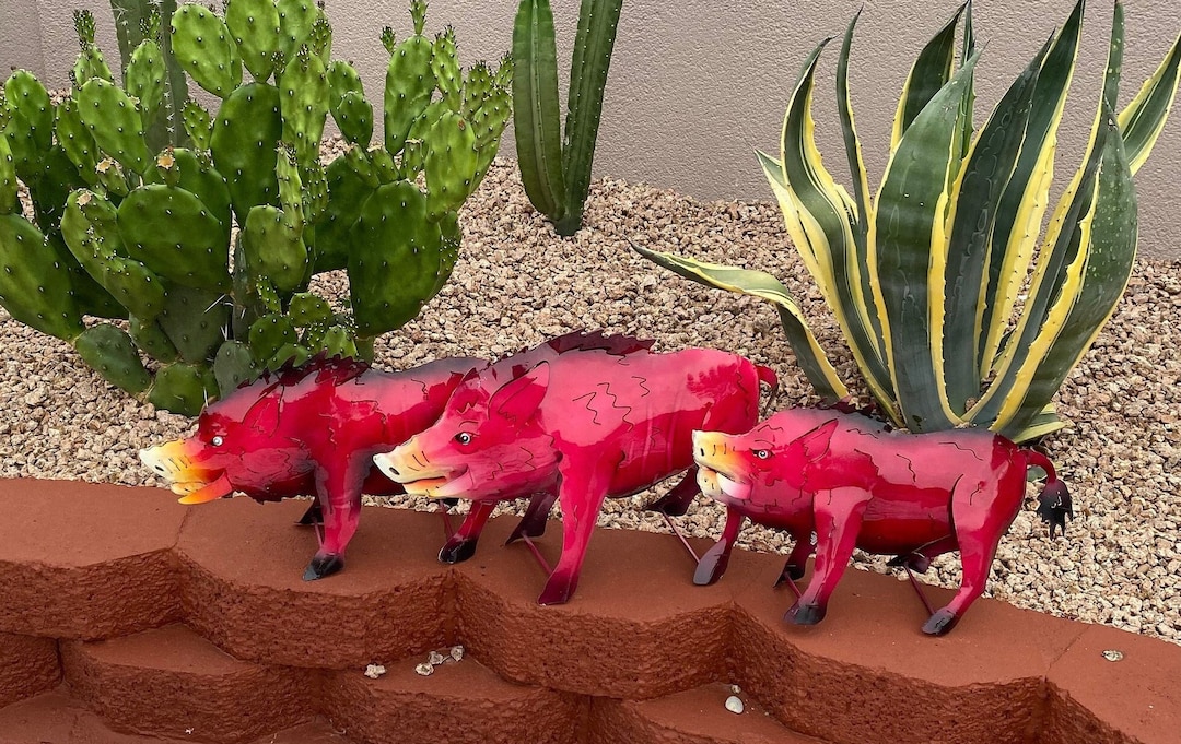 Handmade Glossy Metal Razorback Hog Javalin Pig | Farmhouse Yard Art ...