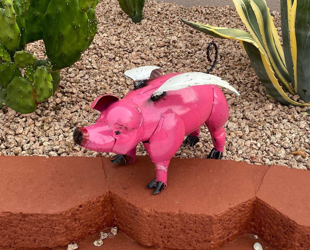 Handmade Metal Pink Flying Pig With Wings | Yard Art Garden Decor ...