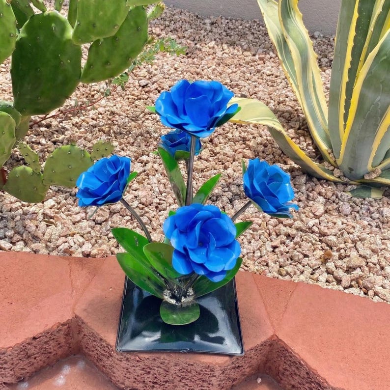 Handmade Metal Rose Flower Bouquet | Yard Art Spring Garden Decor ...