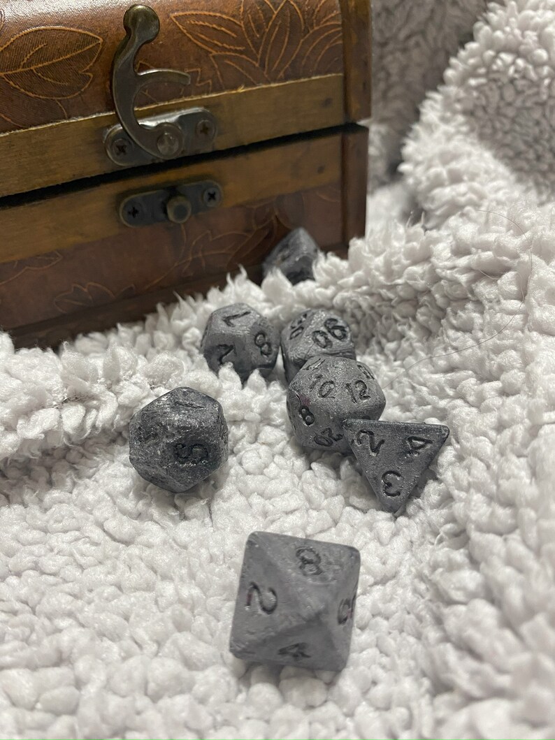 Stone Age Dice, Dice Set With Pouch, Gray Dnd Dice, Unique Gaming Dice ...