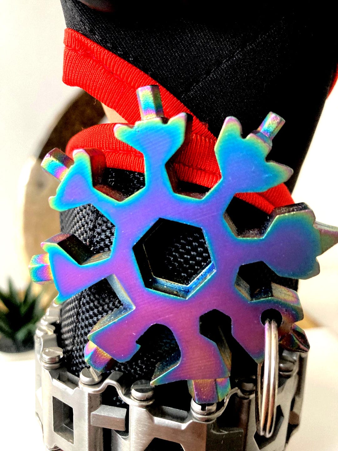 18-in-1 Snowflake Multitool Keychain: Gadget Gift for Men - Etsy