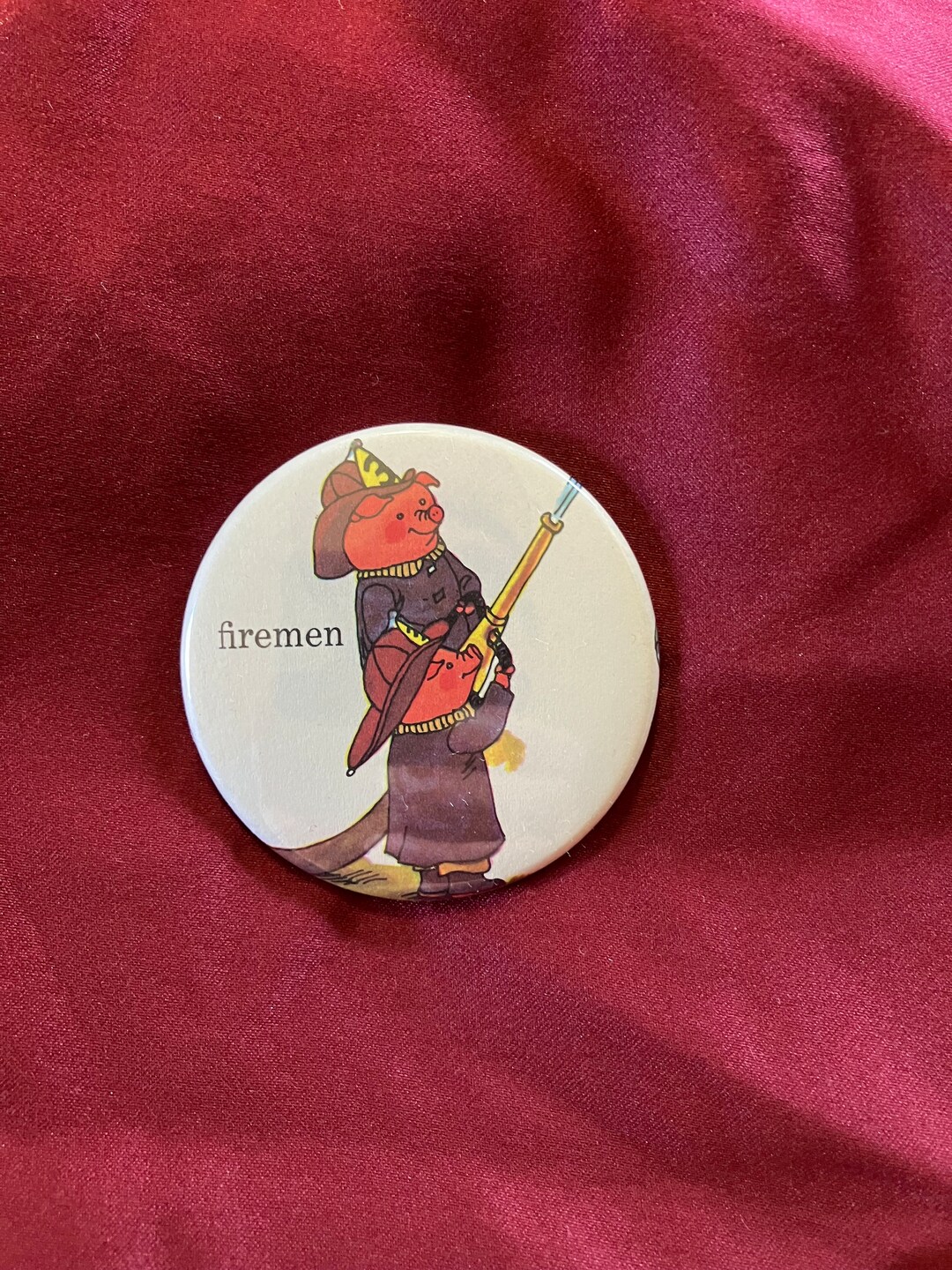 Richard Scarry / Pig Firefighters / Fireman / Button / Pin - Etsy