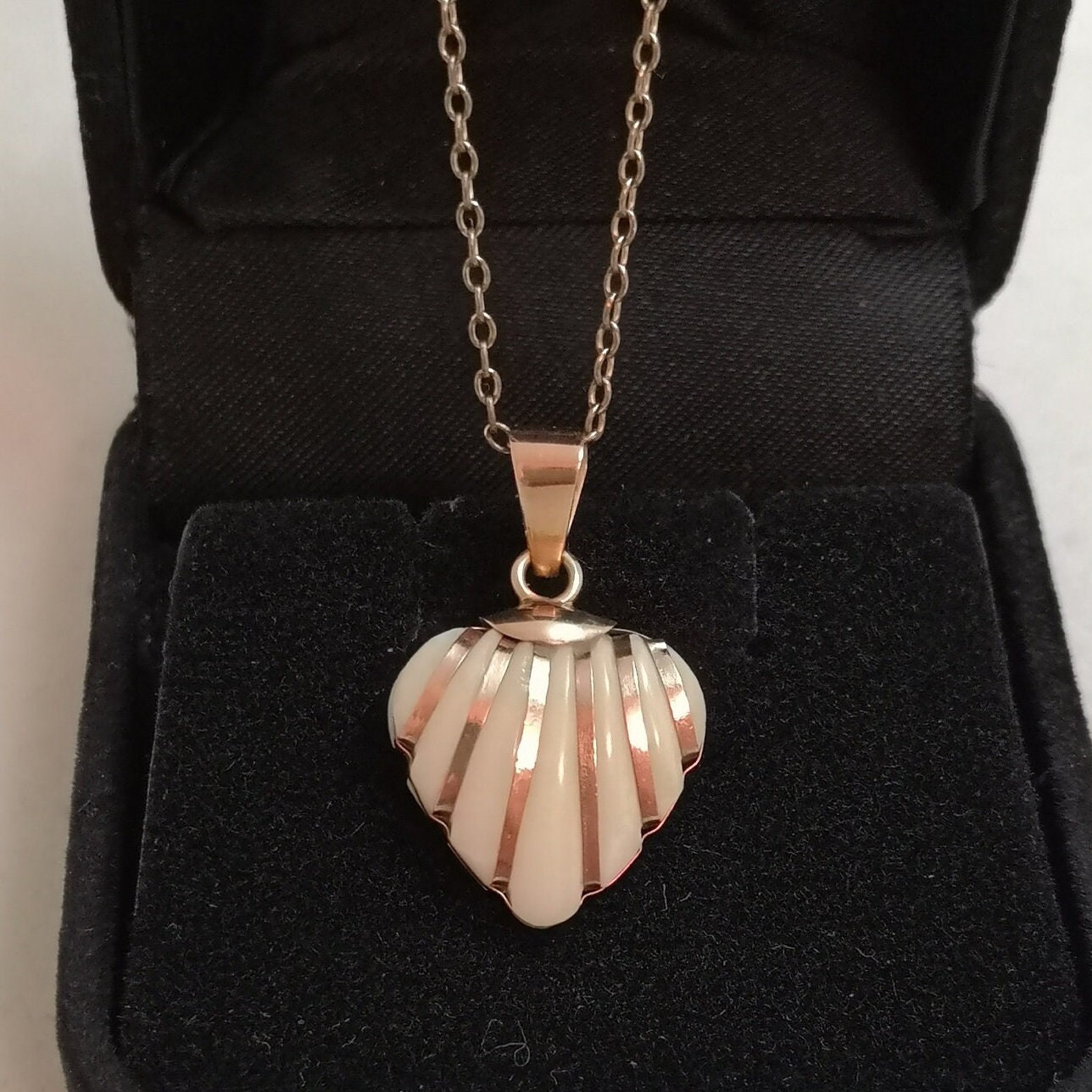 Vintage AM Double Gold Plated Heart Charm Necklace: 21 Inches or 53.5 ...