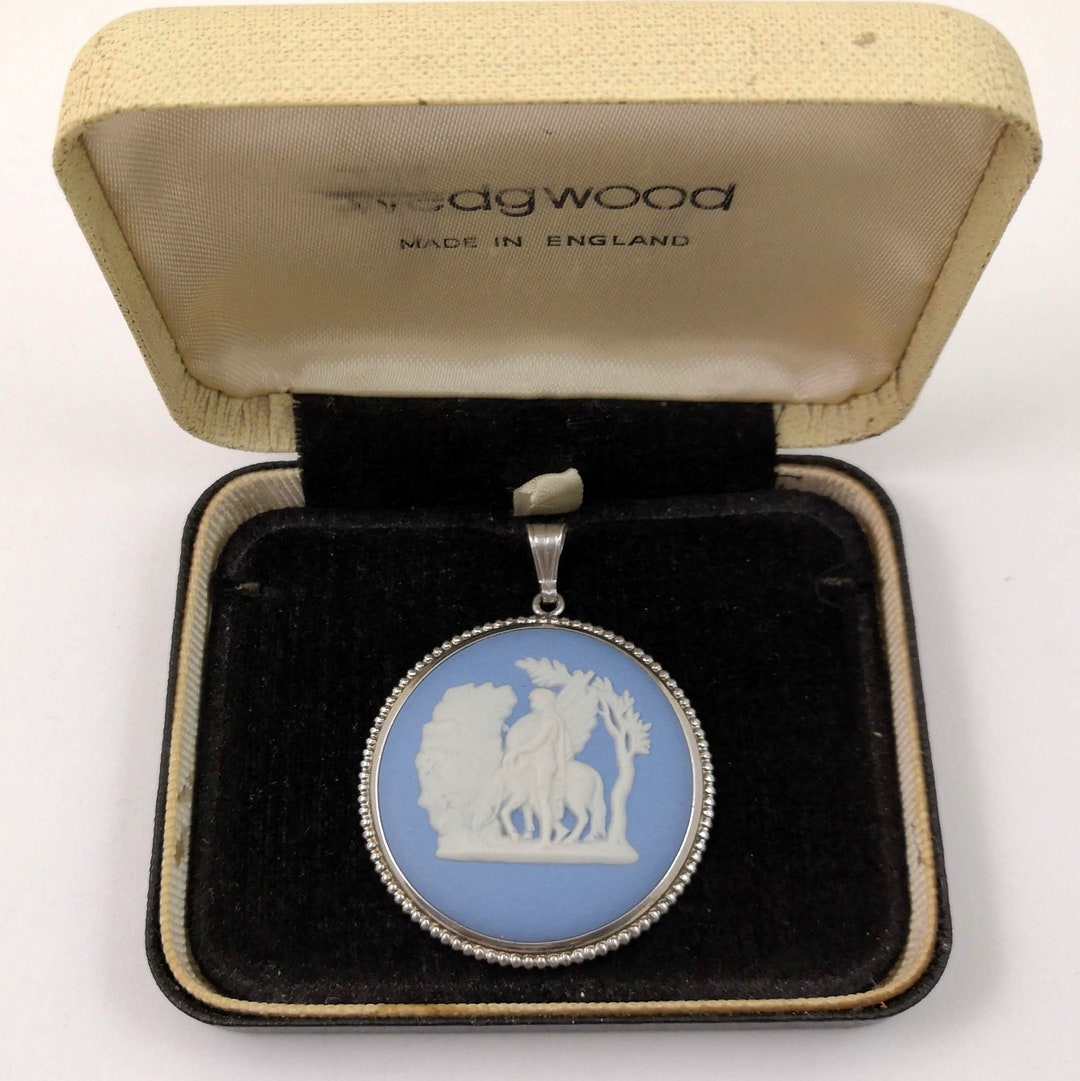 Vintage 1967 Boxed Wedgwood Large Pegasus Pendant: Sterling Silver ...