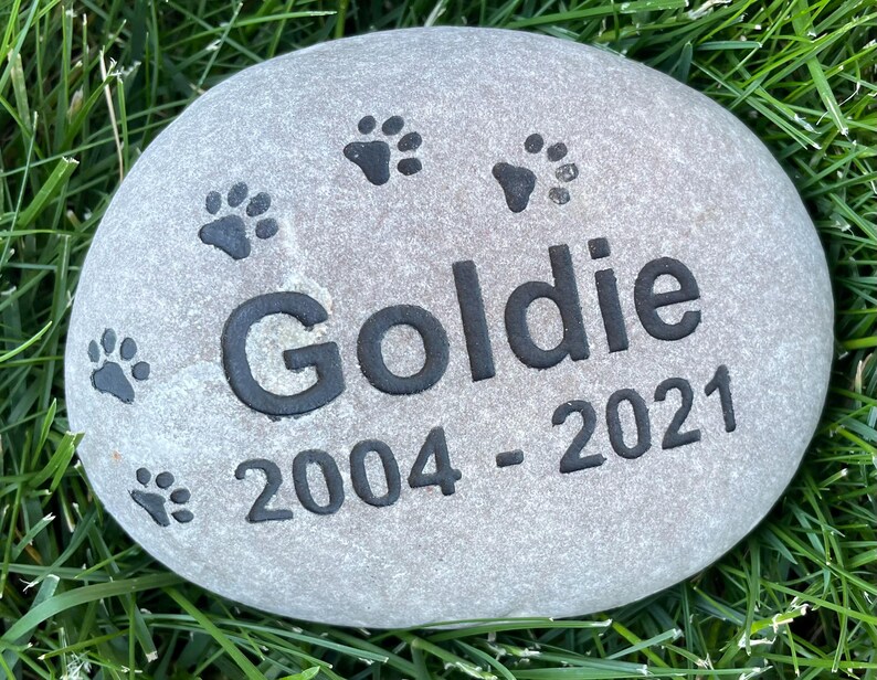 Personalized Pet Memorial Stone Pet Memorial Gift Natural River Rock ...
