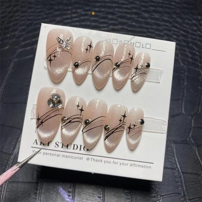 New Arrival Handmade Wearable Nails, Almond Shape, Cat Eye Effect ...