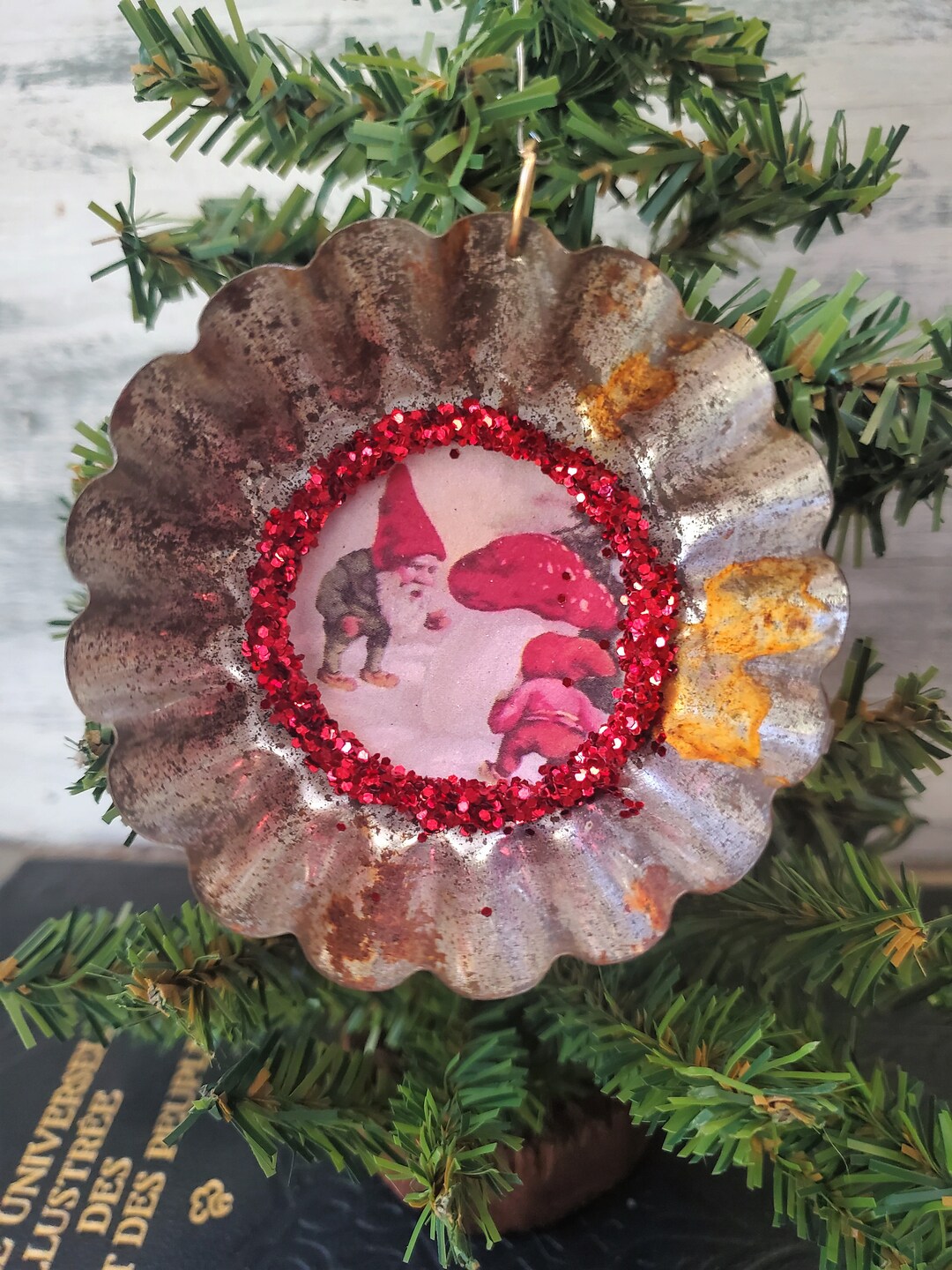 Tart Tin Yule Elf Jul Tomte Christmas Ornament Gnomes With Red White ...