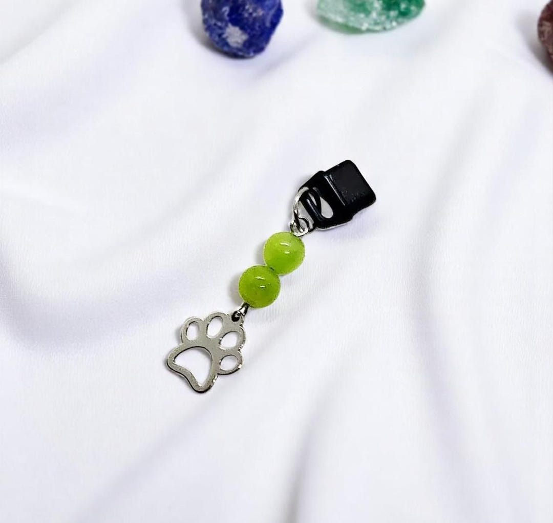 Paw Print Gemstone Beaded Dust Plug Charm, USBC Charm, iPhone Charm ...