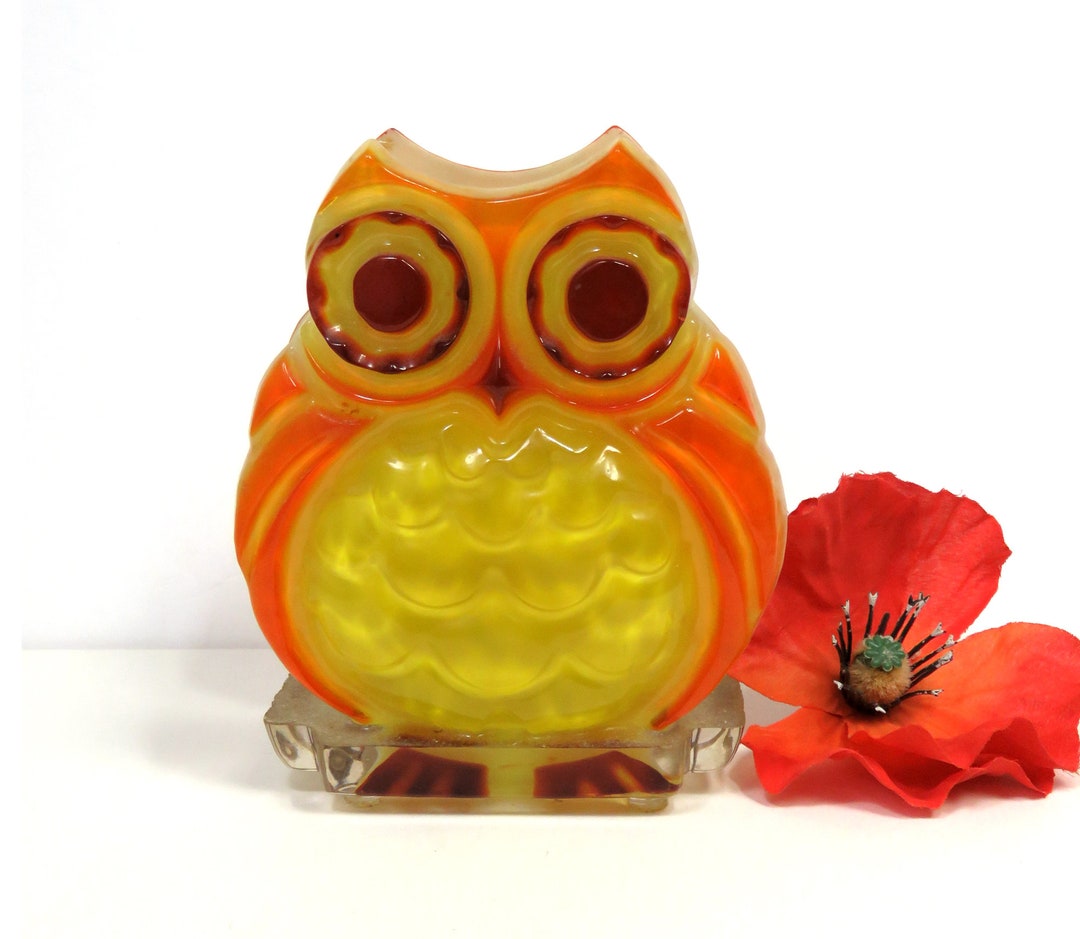 Vintage Lucite Owl Napkin or Letter Holder/ Gamut Designs/ Orange ...
