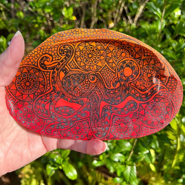 Painted Shells - Etsy