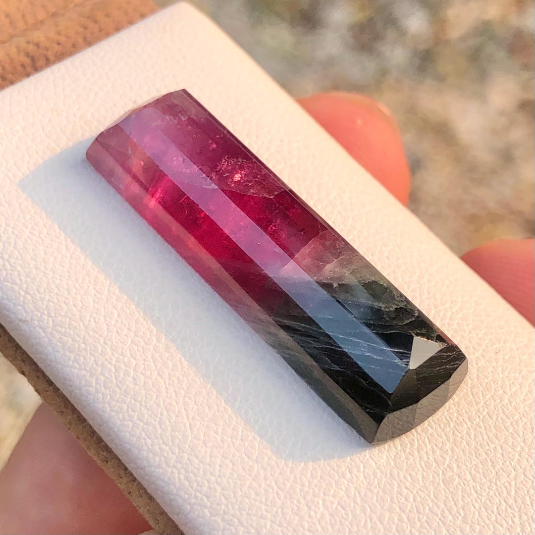 21.30ct Tricolor Tourmaline - Long Rose Cut Masterpiece for Statement ...