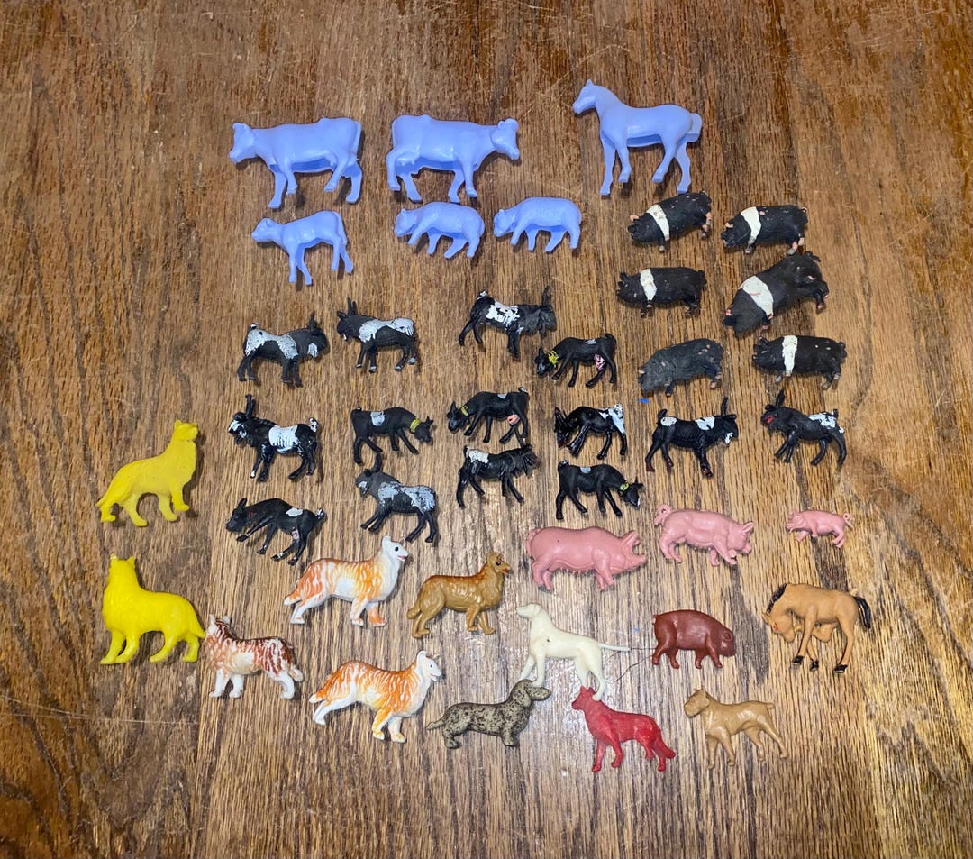 Over 40 Vintage 1960s Marx Farm Set Animals. We Have Dogs, Cows, Pigs ...
