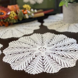 Handmade Snowflake Doily Vintage Lace White Floral Crochet Decoration ...
