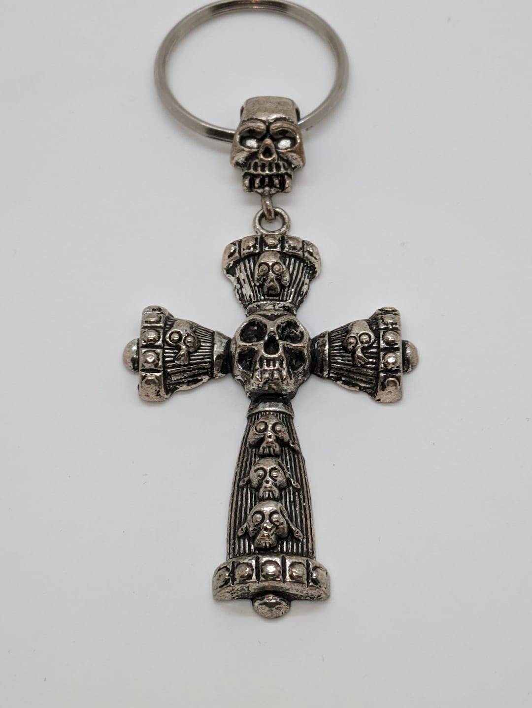 Skull Keychain/skull Cross Keyring/biker Keychain/biker Accessory ...
