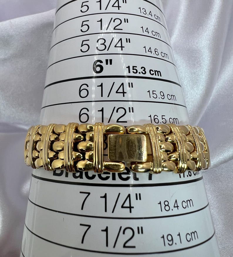 Vintage Women’s Dainty, Peek-a-boo, Citizen Elegance Gold Tone Watch ...