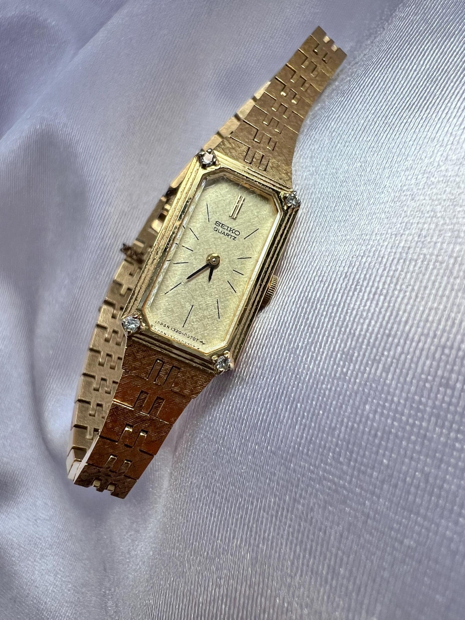 Vintage 1980s Gold Tone Seiko Women's Watch Classy Elegant Oldmoney ...