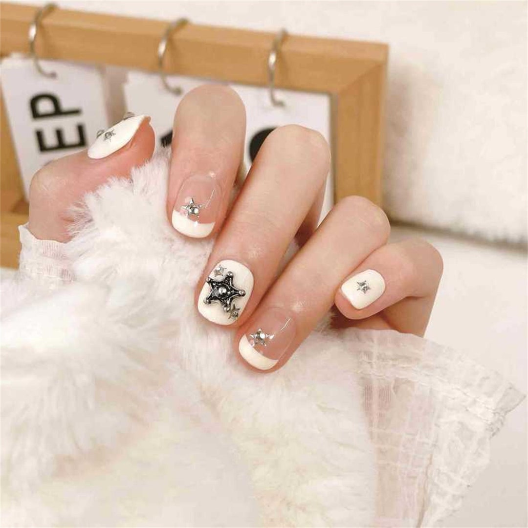 Soy Milk and Rice Mochi False Nails, Light Therapy Nails, Wearable ...