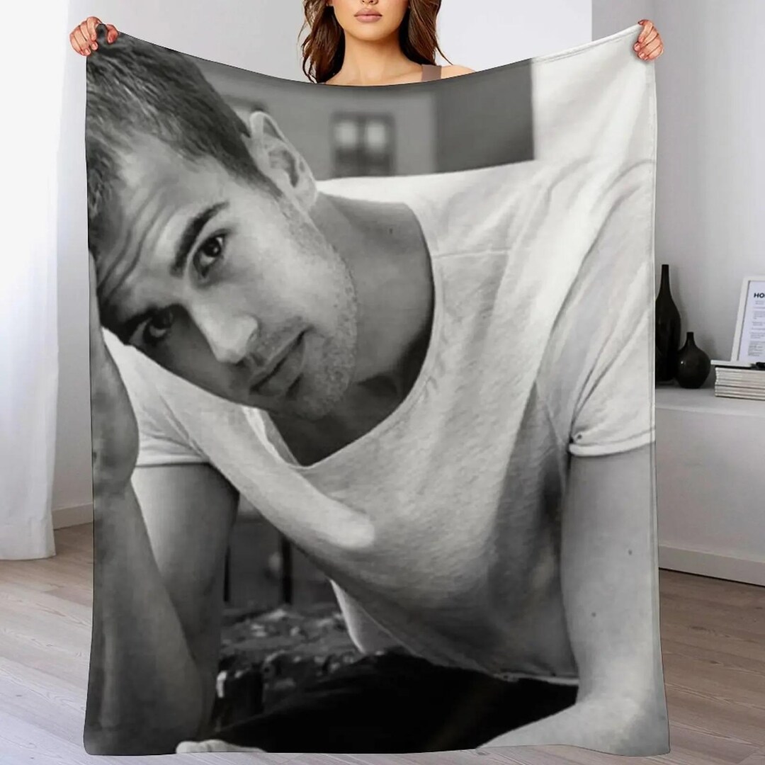 Theo James Blanket, Theo James Throw Blankets, Theo James Tv Series ...