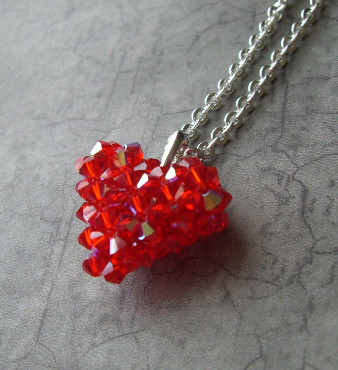 Corazón hinchado de cristal de color rojo brillante - Etsy España