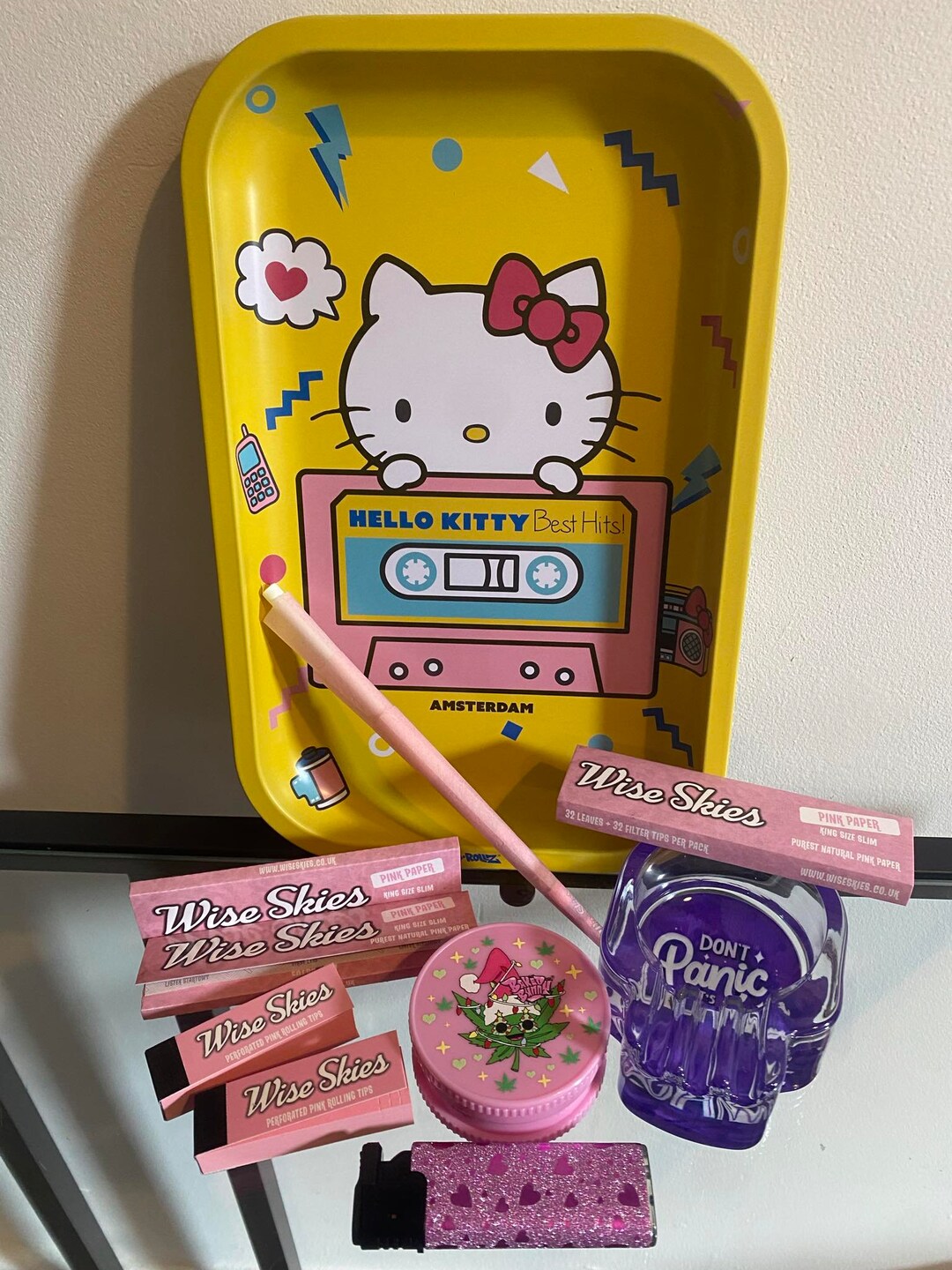 Hello Kitty Rolling Tray Set, Glass Grinder With Jar, Roaches, Papers ...