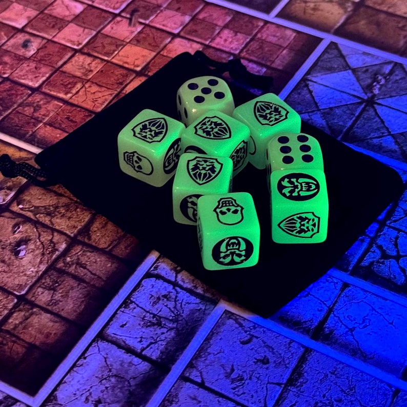 Special Dice Set - for Use With Heroquest - Combat & Movement, With Bag ...