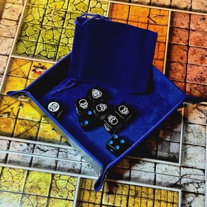 Special Dice Set - for Use With Heroquest - Combat & Movement, With Bag ...