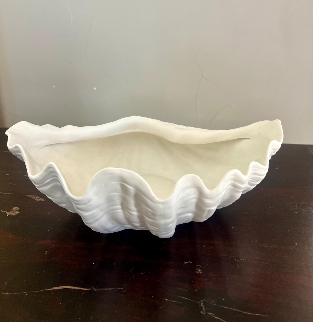 Beautiful! Ceramic Cast Clamshell Bowl - Etsy