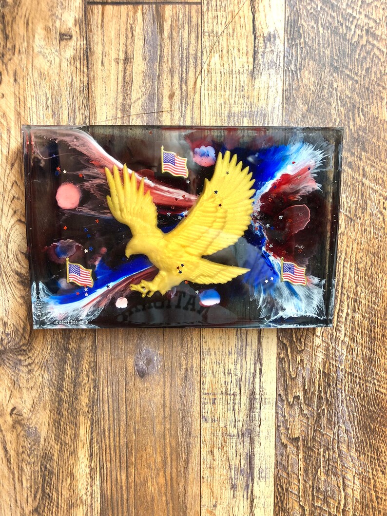 Patriot American Flag & Gold Eagle Wall Plaque Set in Resin Red,white ...