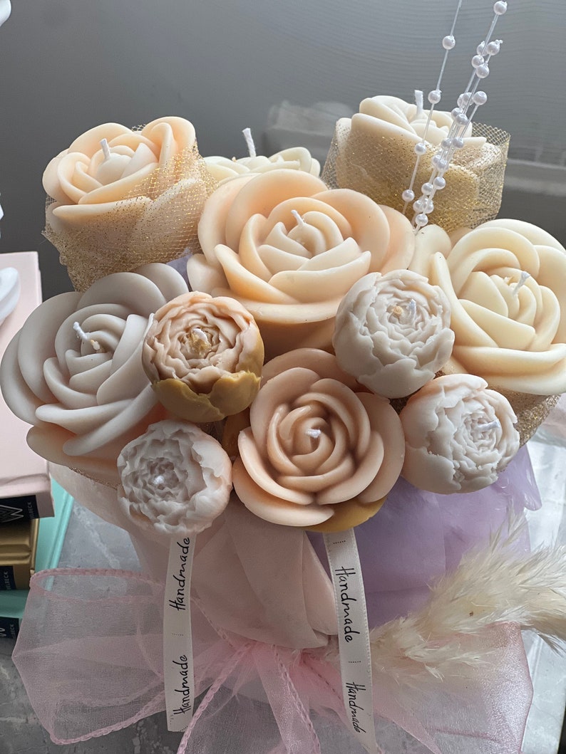 Flower Bouquet Candle Custom Scent Décor Housewarming Wedding ...