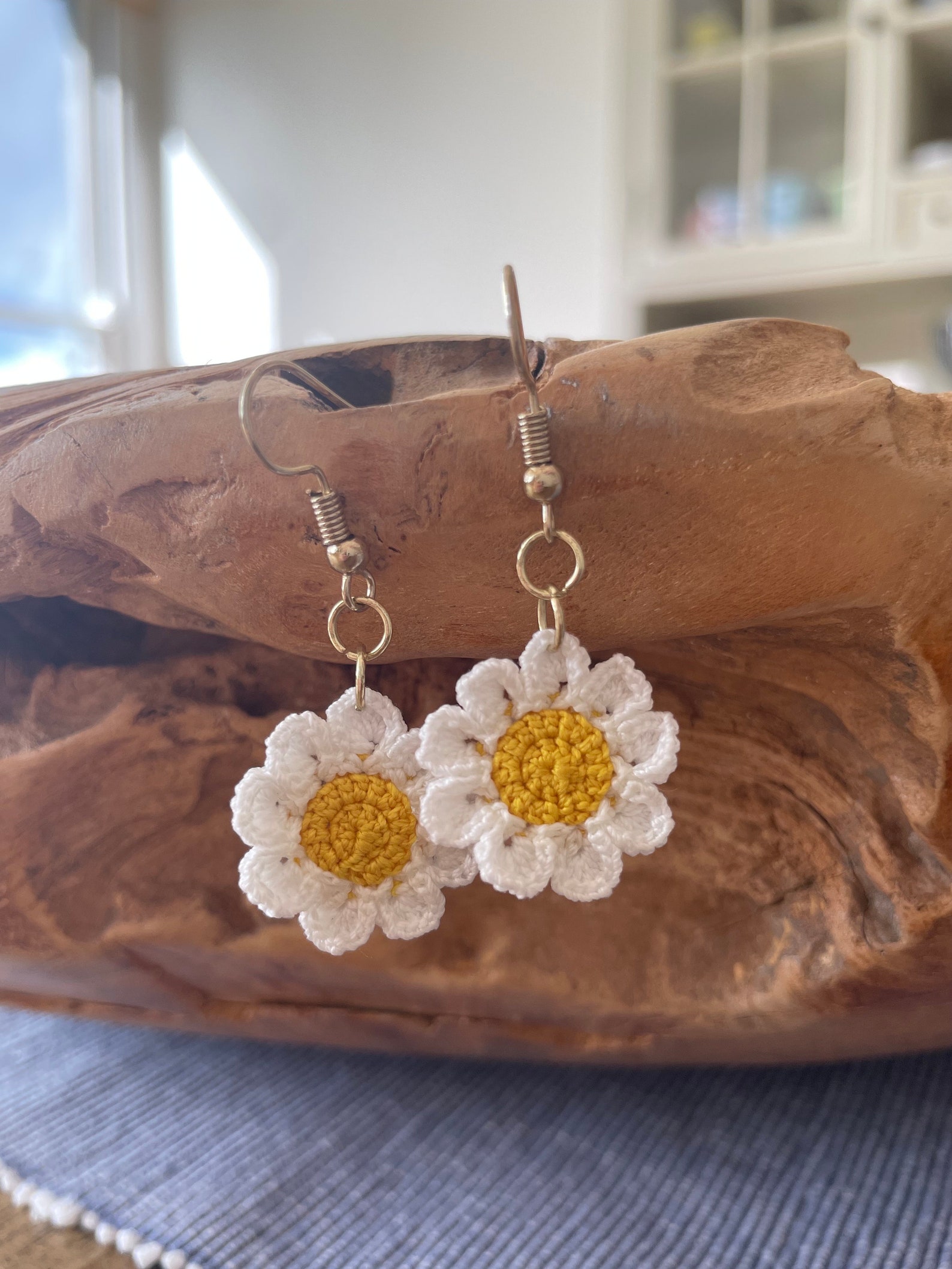 Micro Crochet Daisy Earrings, Retro Crochet Jewellery, Crochet Flower ...