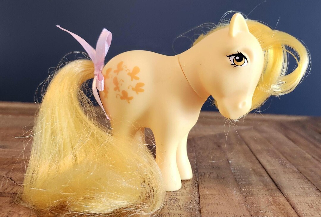 My Little Pony Butterscotch 35th Anniversary Edition 2017 Butterfly ...