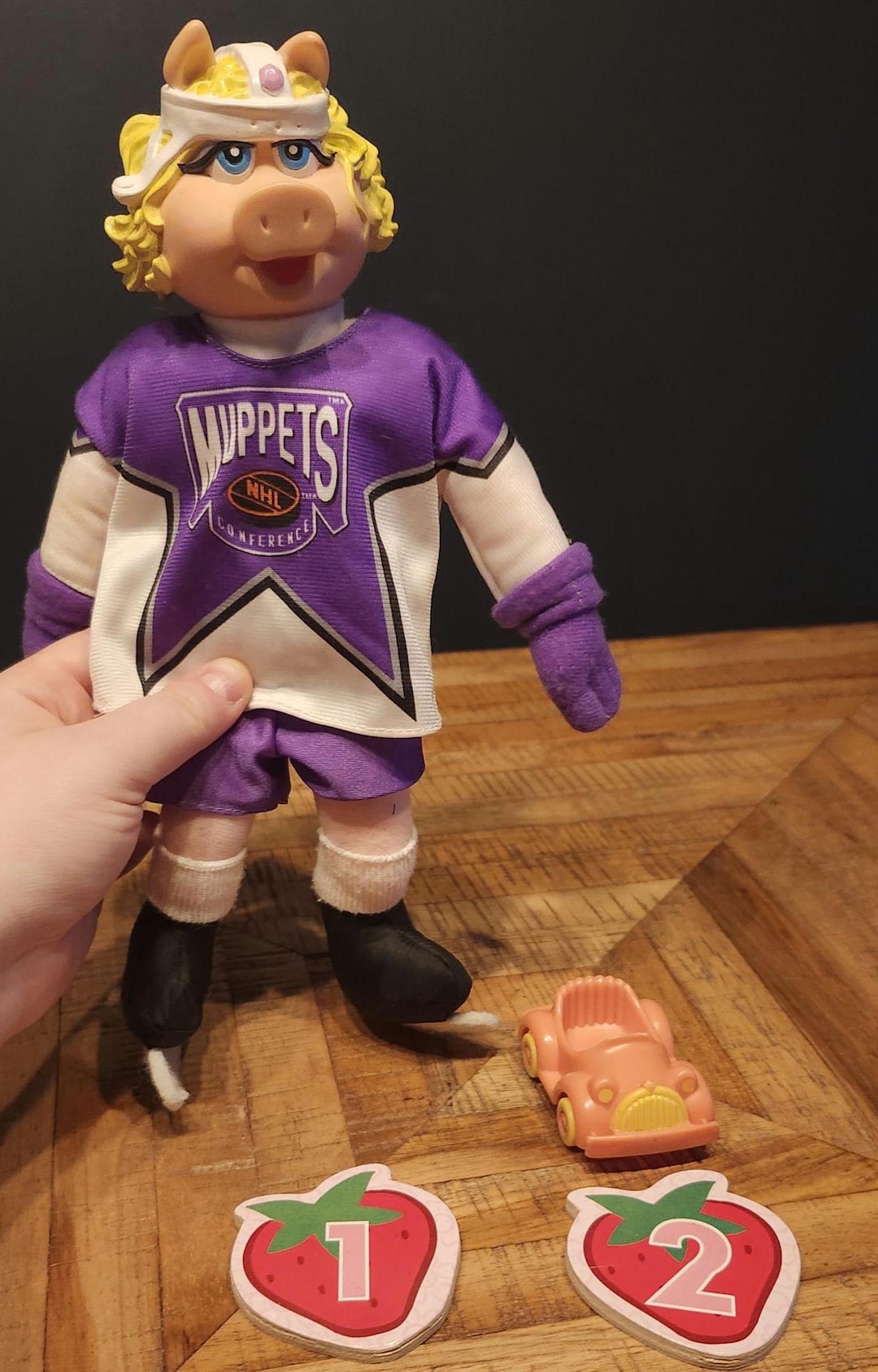 Miss Piggy Muppets NHL Conference Vintage 1995 Mcdonald's Ice Hockey ...