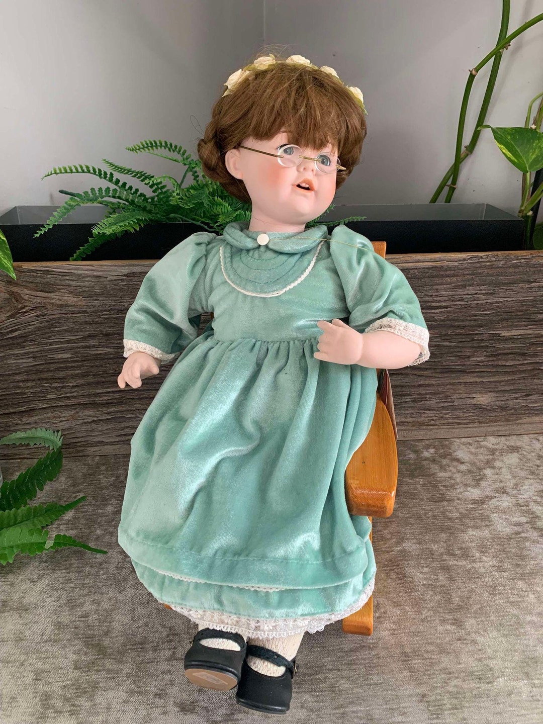Hello Dolly Porcelain Doll. Rare Annie Lee. Rare Signature Series With ...