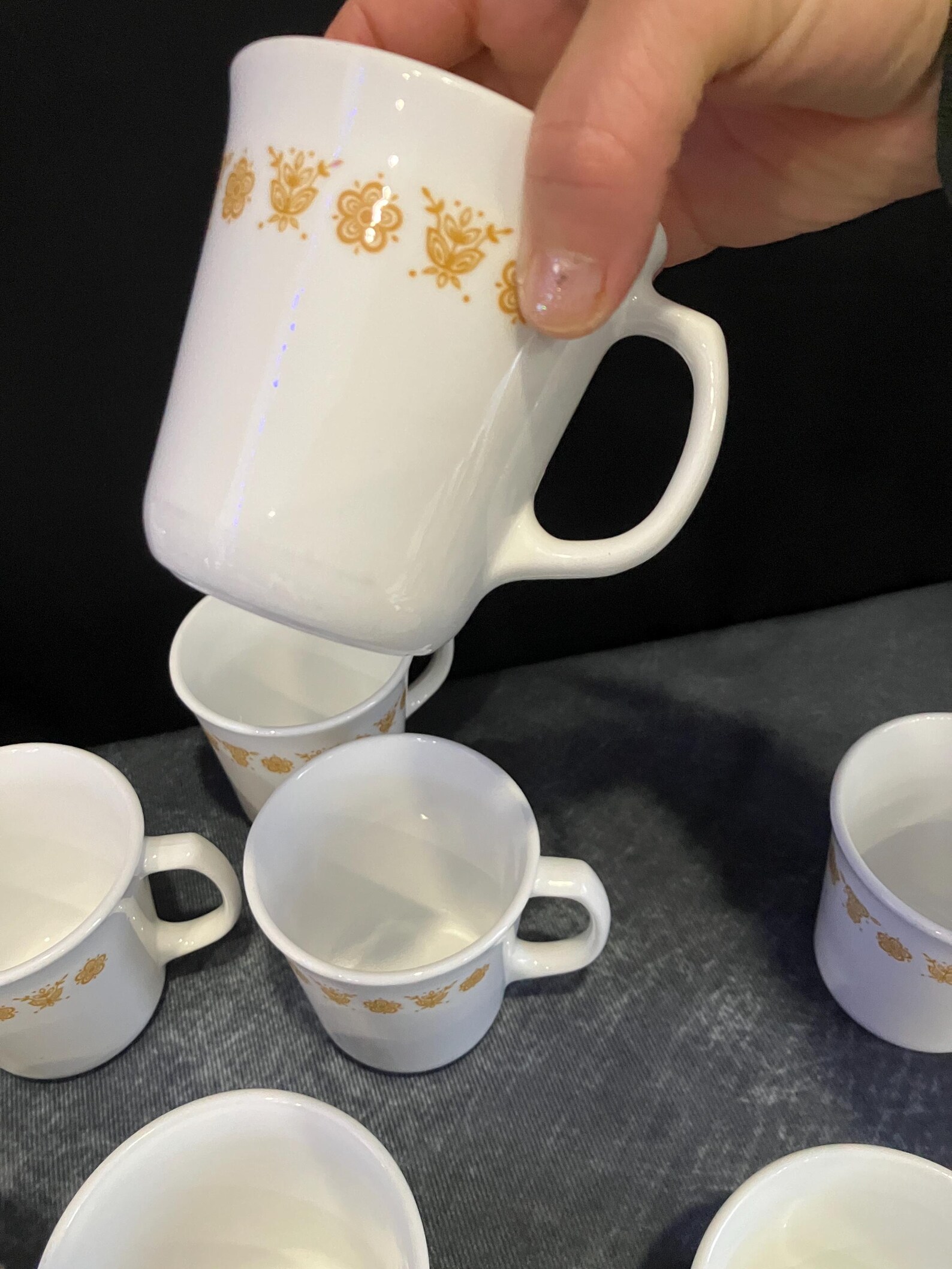 Vintage Corning USA Butterfly Gold Mugs, Set of 8, D-handle. Coffee ...