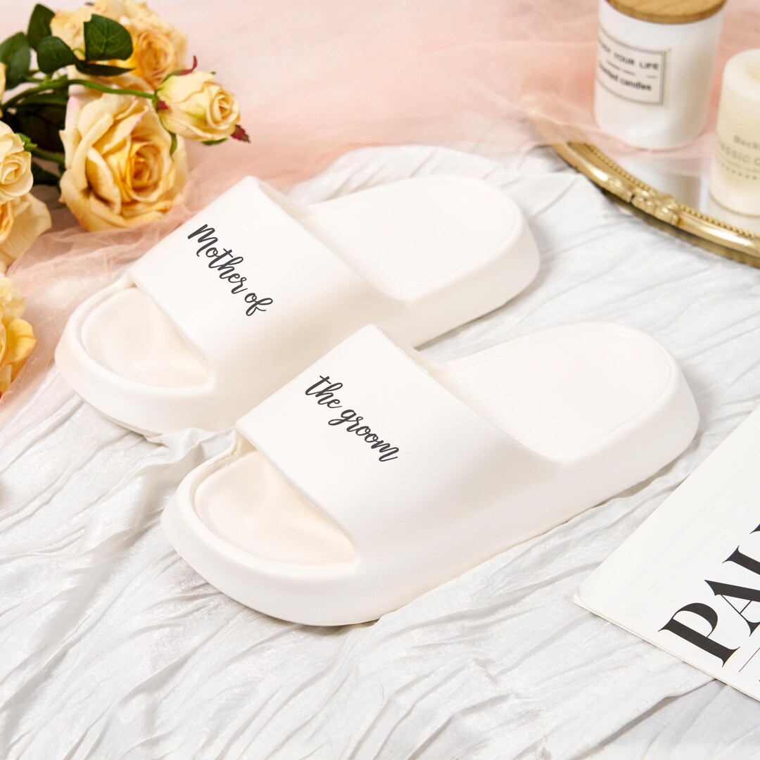 Engraved Groomsmen Personalized Slipper Foam Home Shoes Bridesmaid Bachelorette Hen Party Gift ...