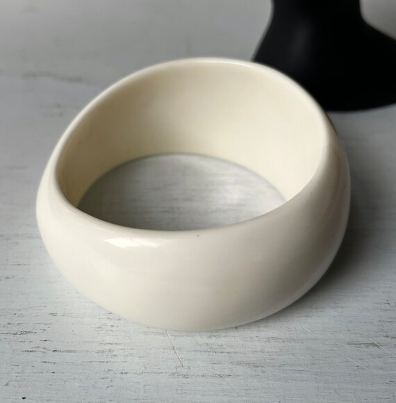 Heavy 40’s French Bakelite Asymmetrical Ivory Galalit… - Gem