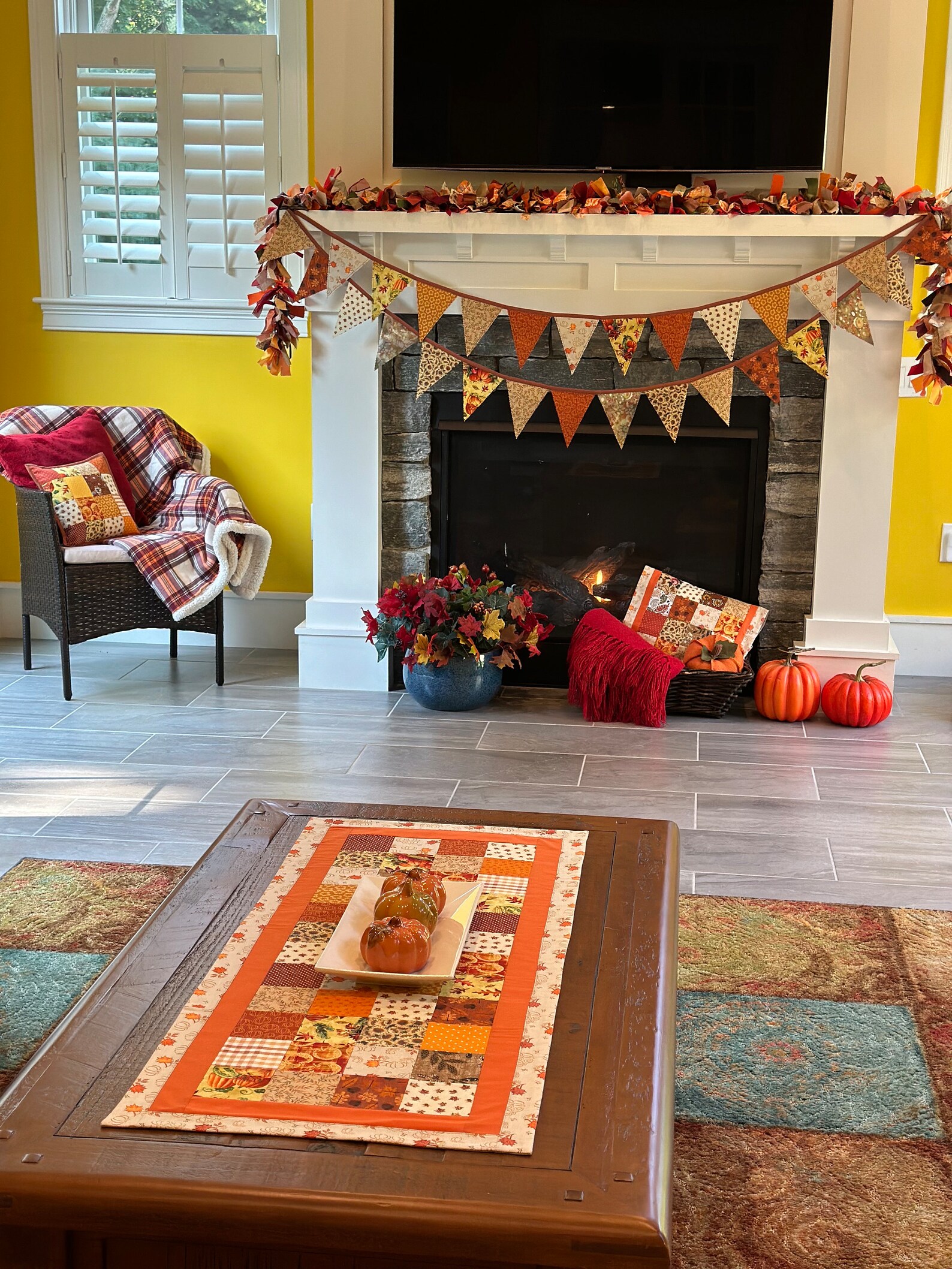 Rustic Farmhouse Fall Colors Table Runner, Autumn Table Runner ...