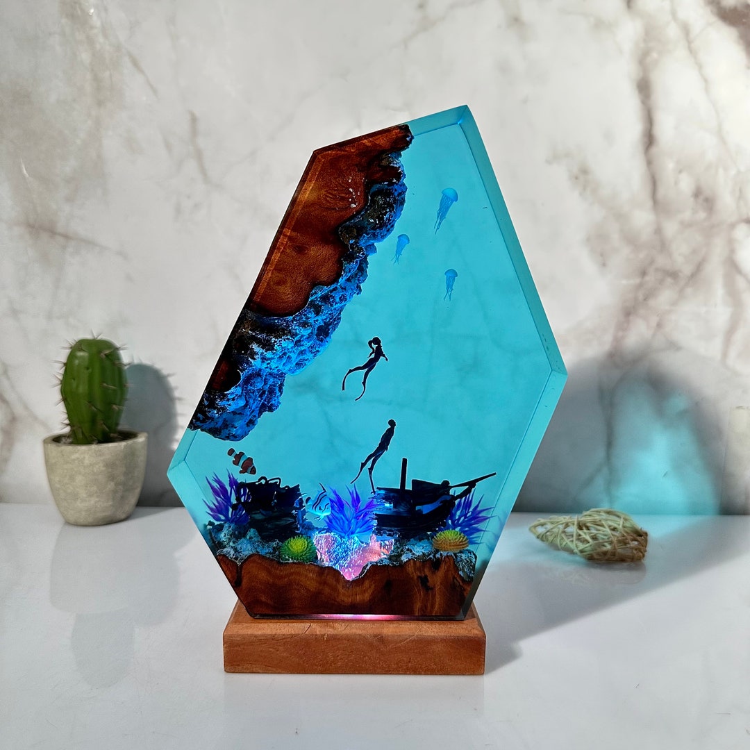 Free Diver Resin Night Light, Desk Ocean Resin Decor, Wooden Resin Art ...