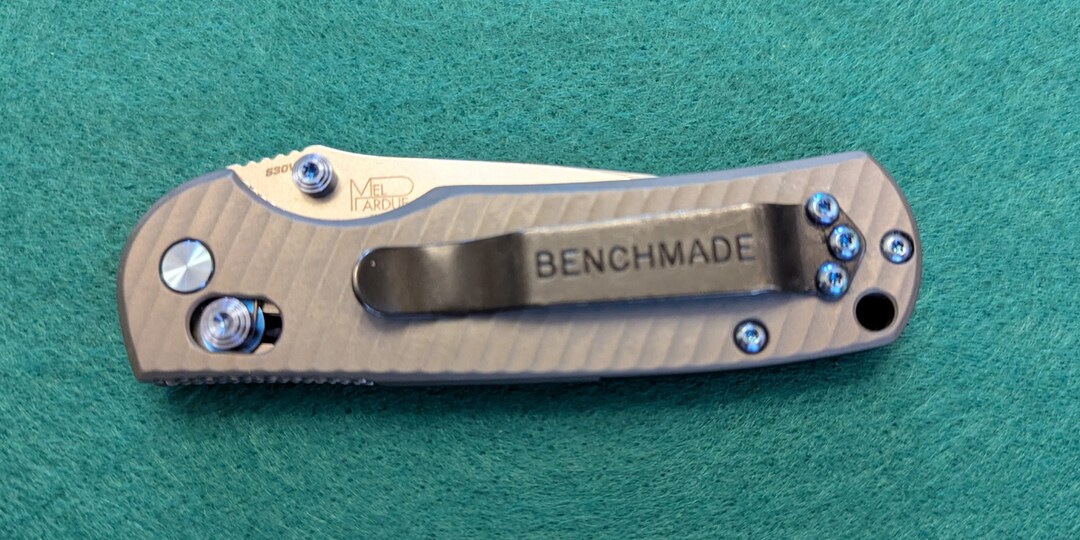 Benchmade Mini-griptilian With AWT Sniper Gray Scales/blue Titanium ...