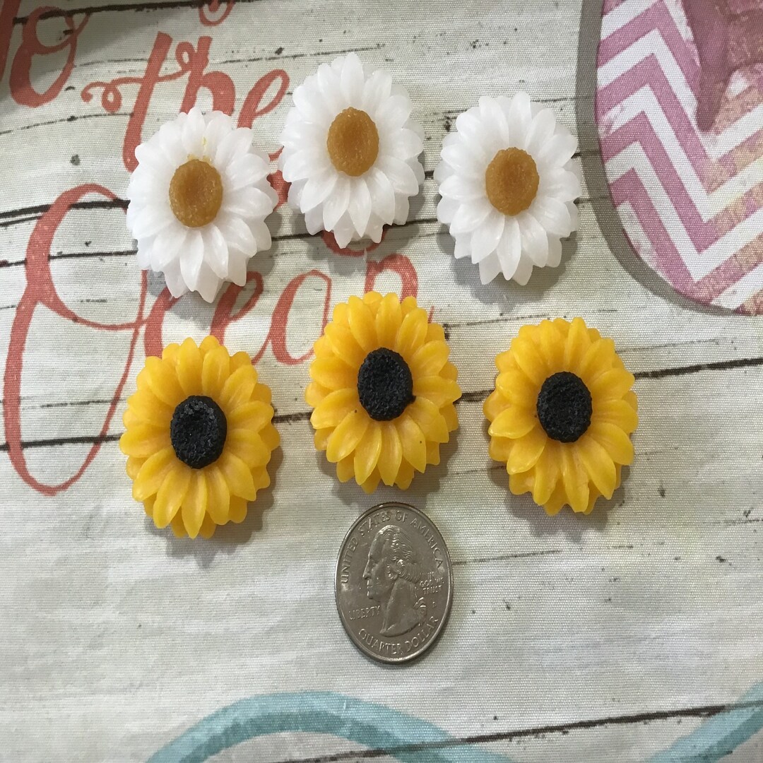 6 Wax Daisy or Sunflower Embeds/tarts - Etsy