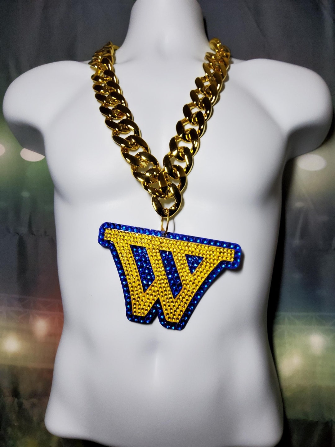 GIFT BOX Sports Basket Gifts Bundle Necklace Sports Fans Team Classic ...