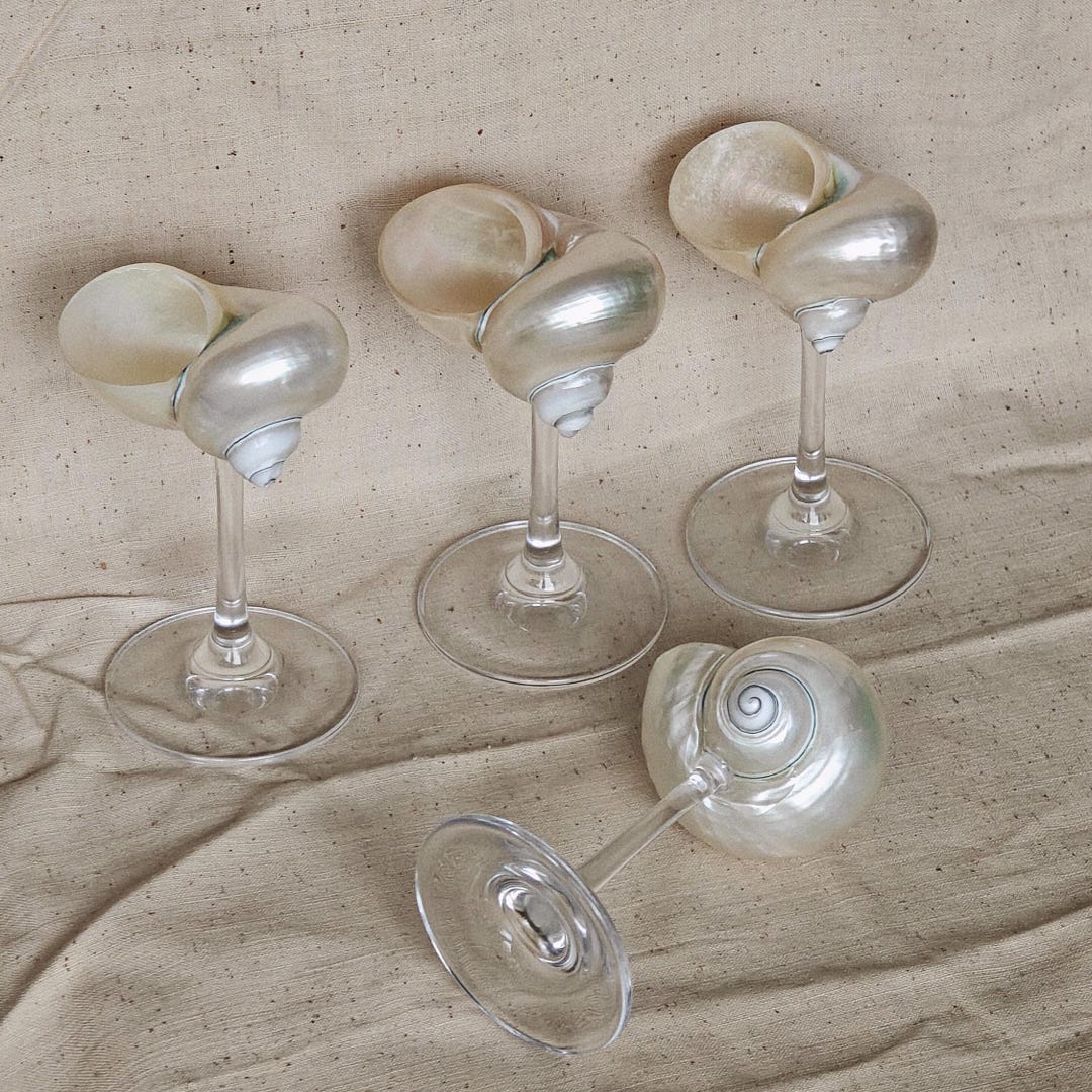 Custom Name Seashell Wine Glasses, Personalization Goblet Cocktail ...