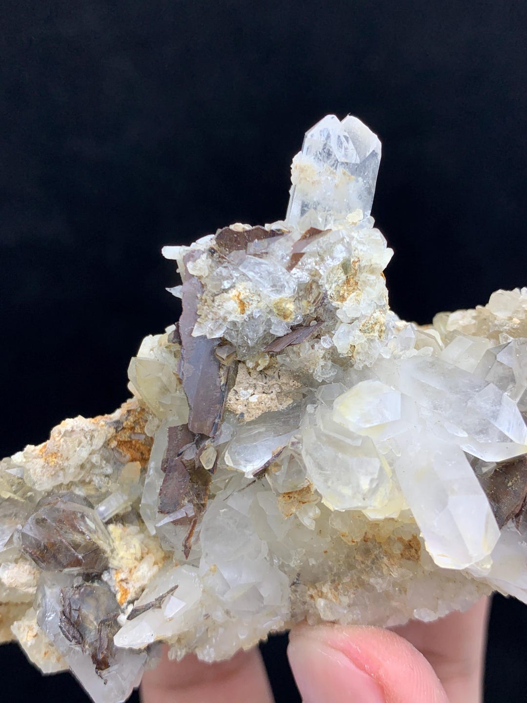 Natural Rare Brookite Cluster Crystals on Quartz – 899 Carat Terminated ...